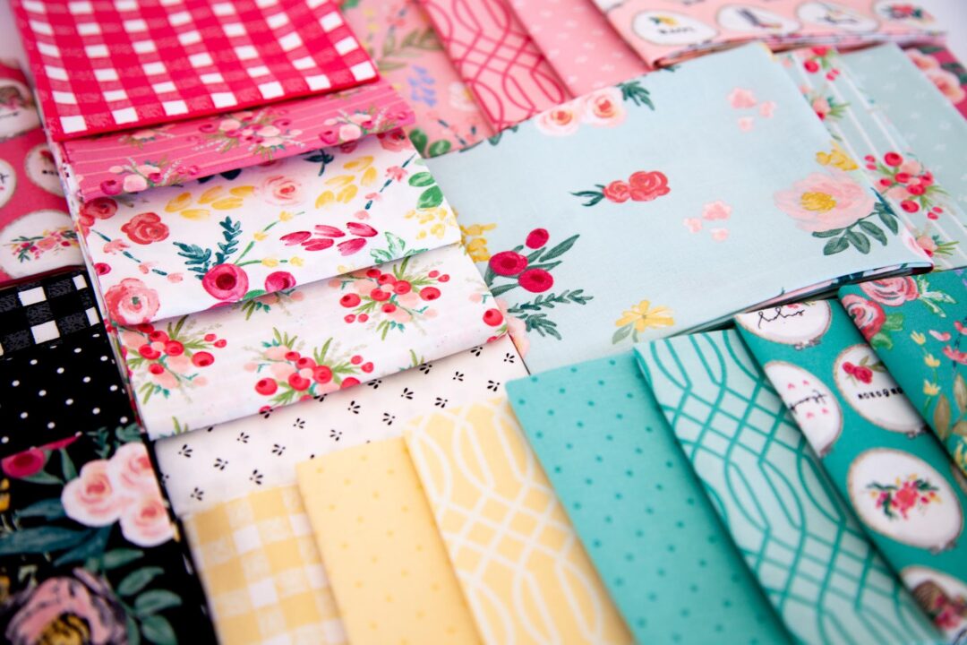 Welcome Wall Banner DIY - Ameroonie Designs free pattern