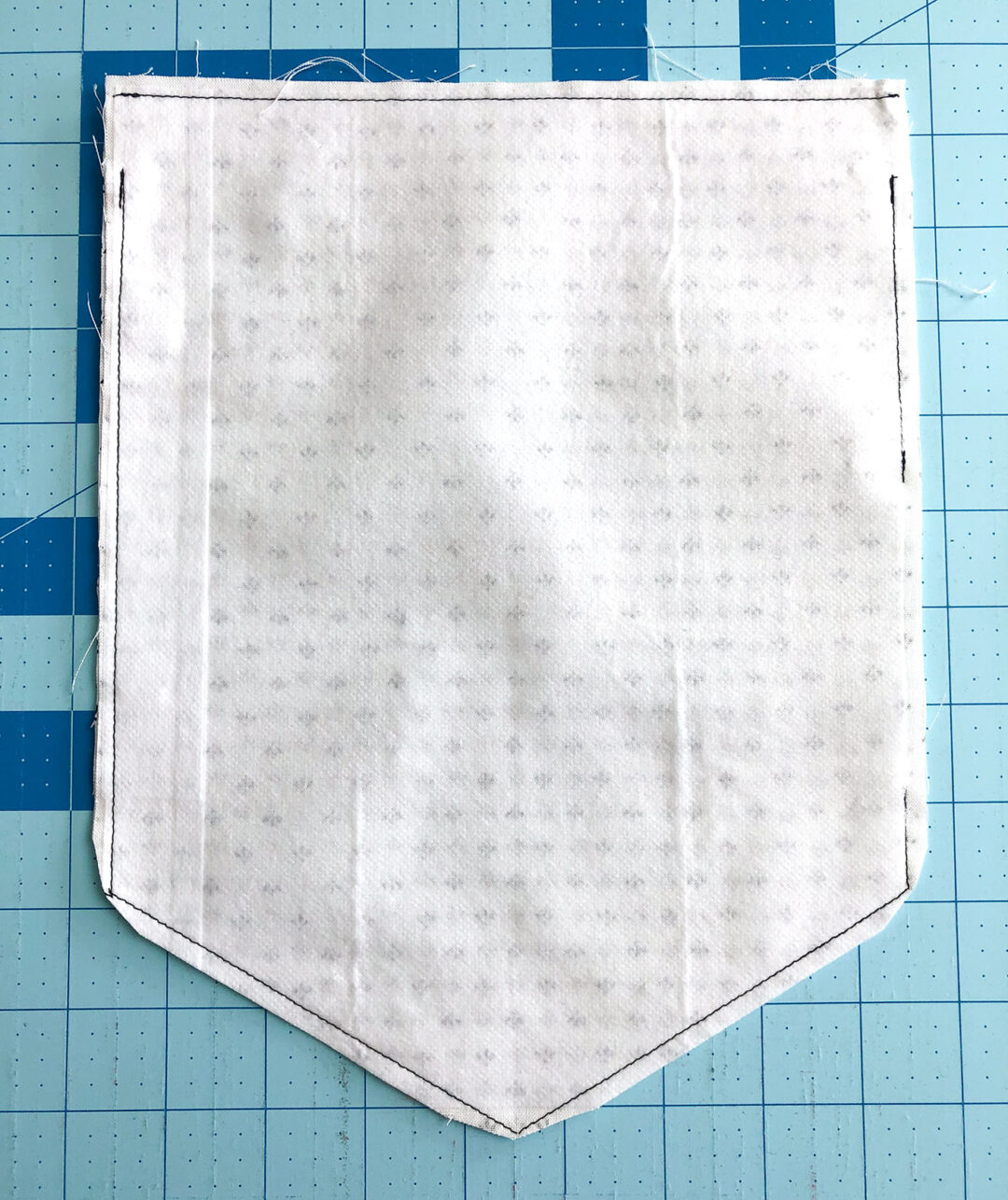 Welcome Wall Banner DIY - Ameroonie Designs free pattern