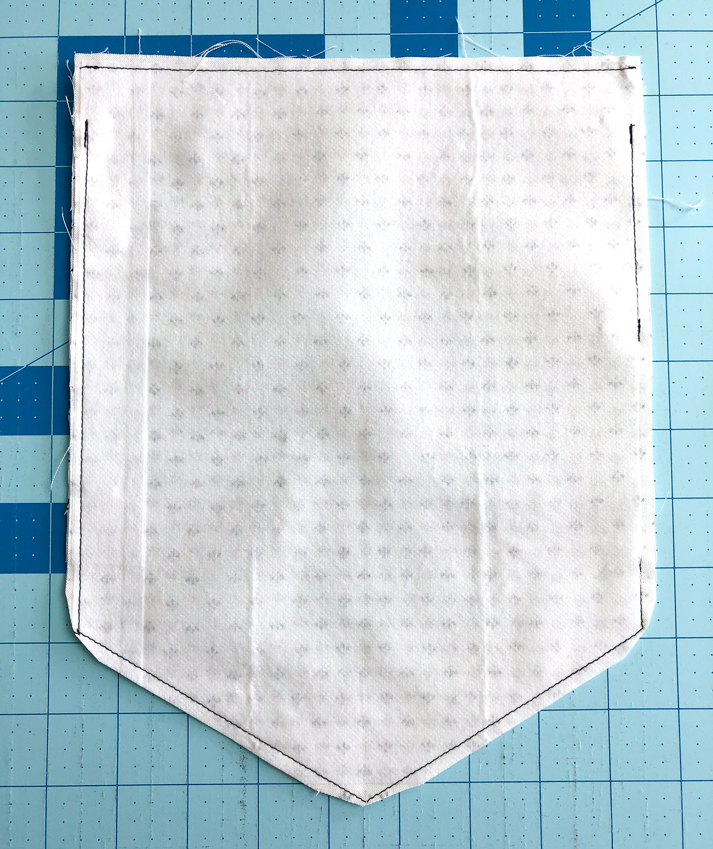 Welcome Wall Banner DIY - Ameroonie Designs free pattern