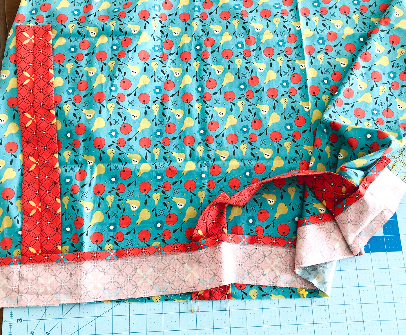 Cross Back Apron Tutorial - from Ameroonie Designs