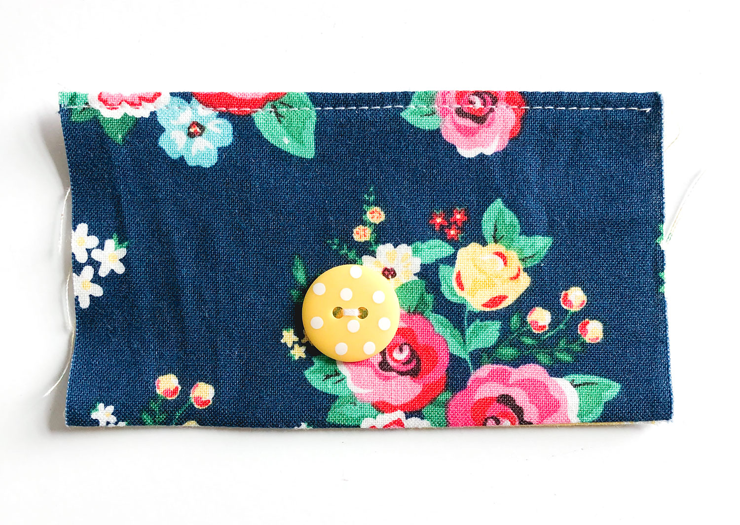 Mini Wallet Tutorial with three closure options - Ameroonie Designs