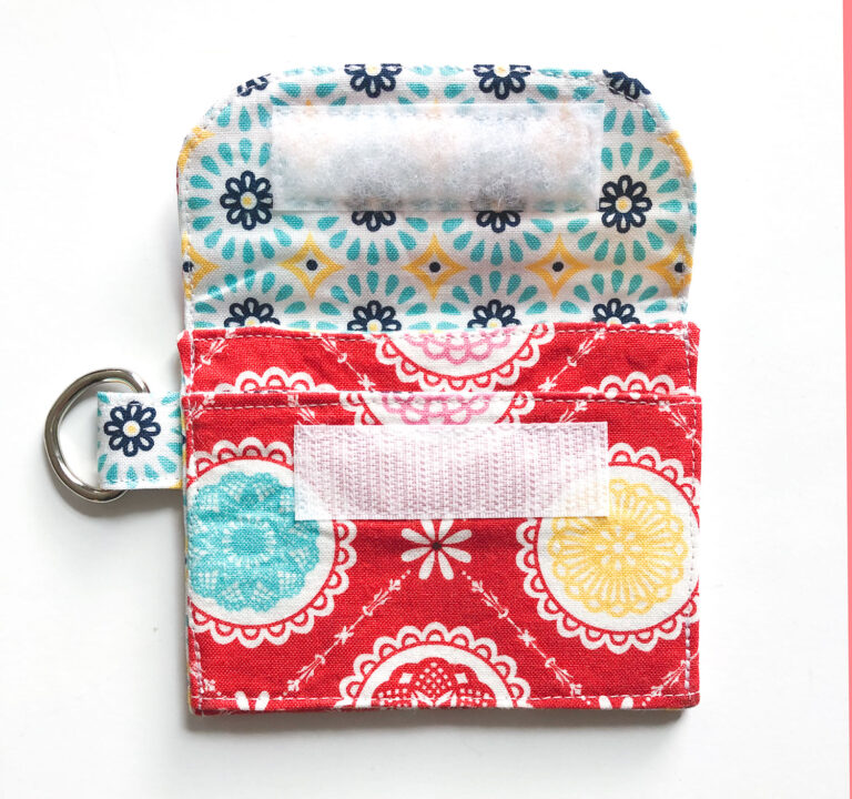 Mini Wallet Tutorial with three closure options - Ameroonie Designs