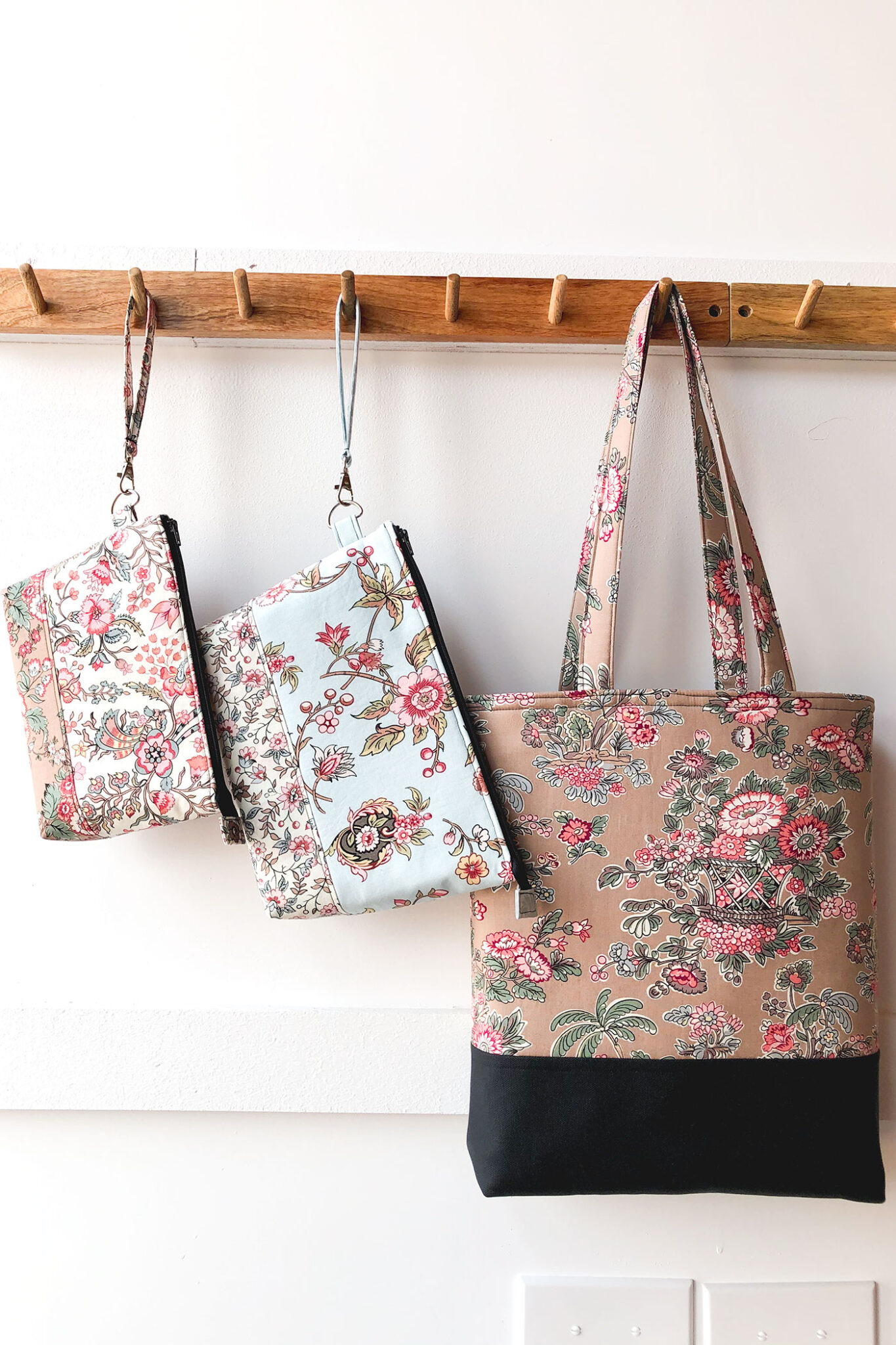 Simple Tote Bag tutorial - Ameroonie Designs