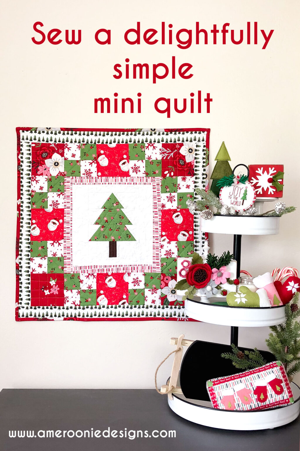 How to Sew a delightful holiday mini quilt with free tutorial