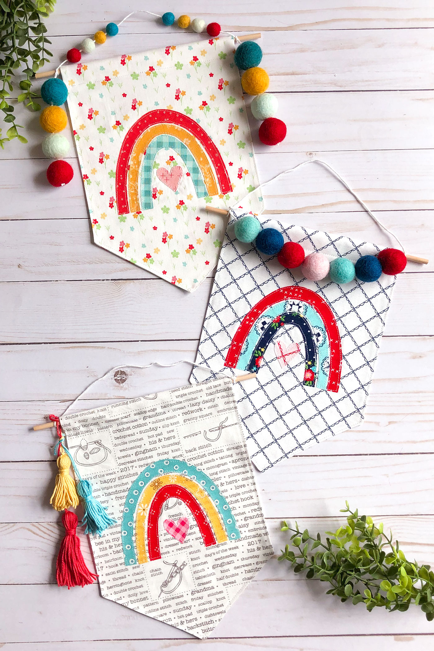 Use this free pattern to sew your own colorful Rainbow Banner
