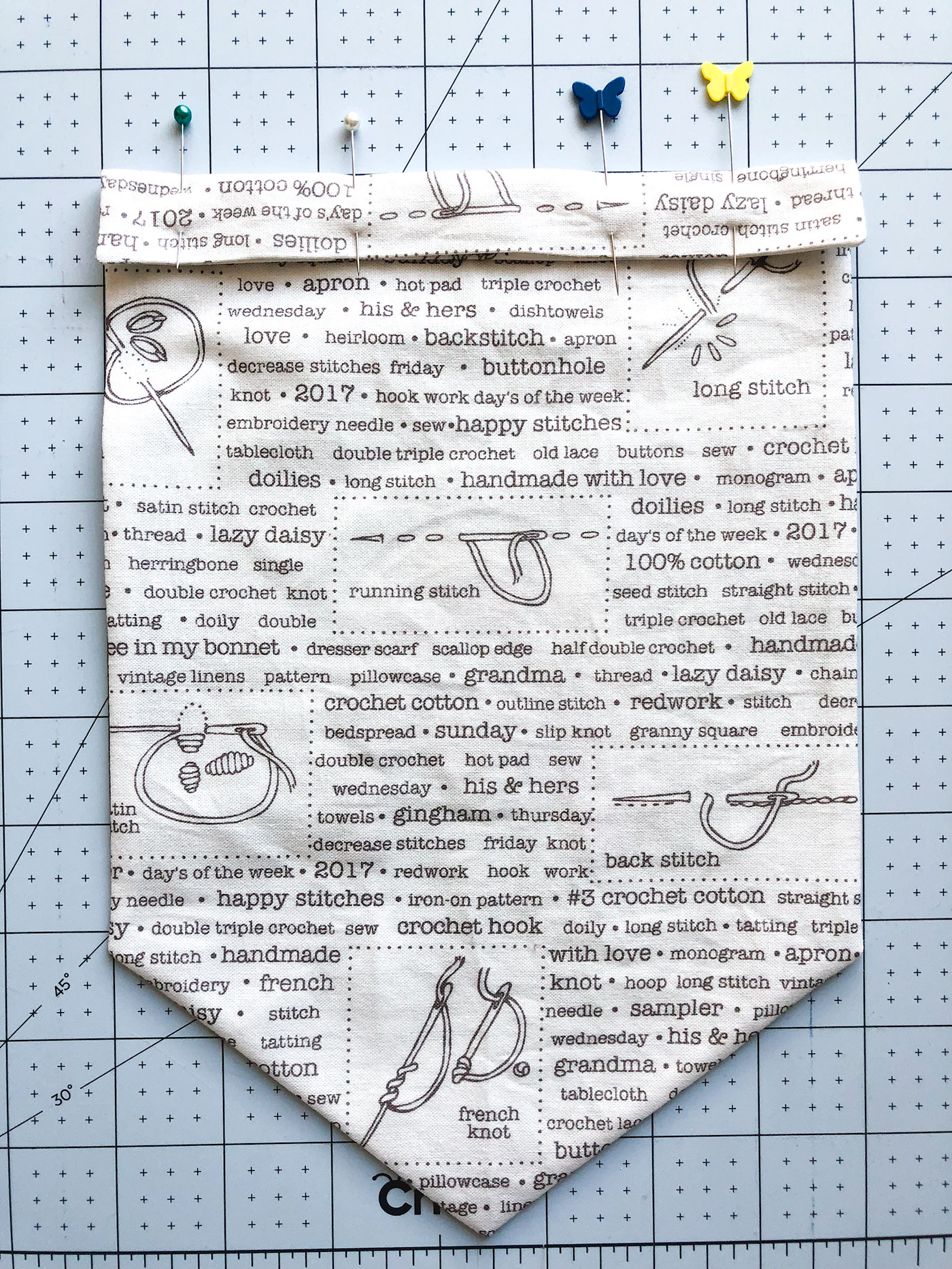 Use this free pattern to sew your own colorful Rainbow Banner