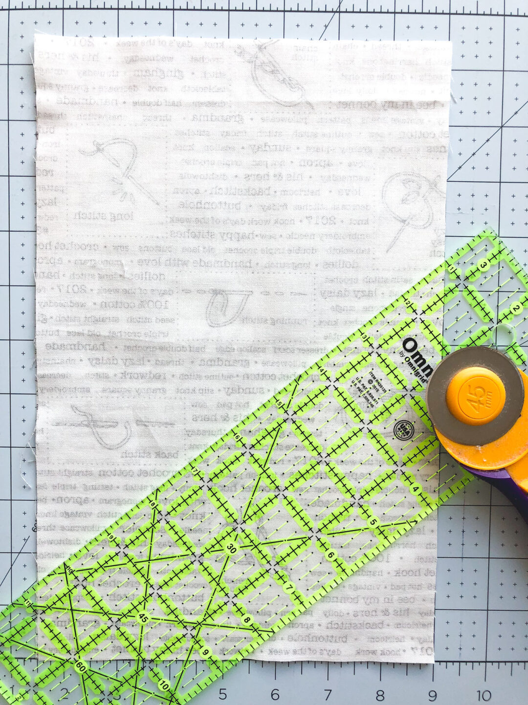Use this free pattern to sew your own colorful Rainbow Banner