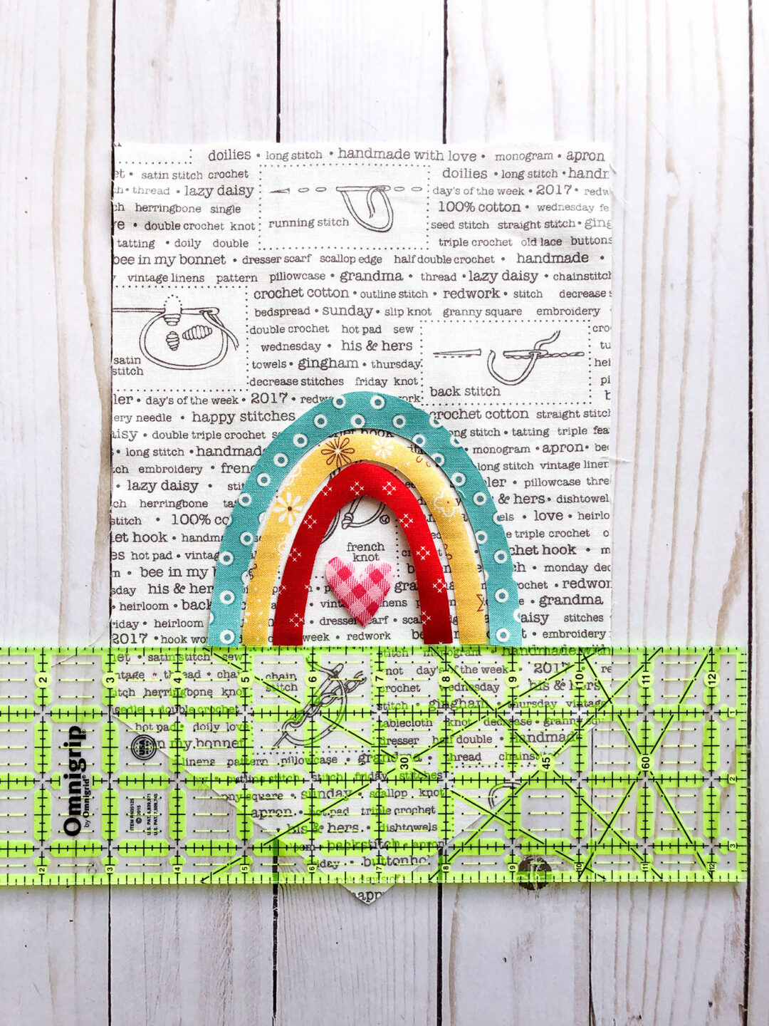 Use this free pattern to sew your own colorful Rainbow Banner