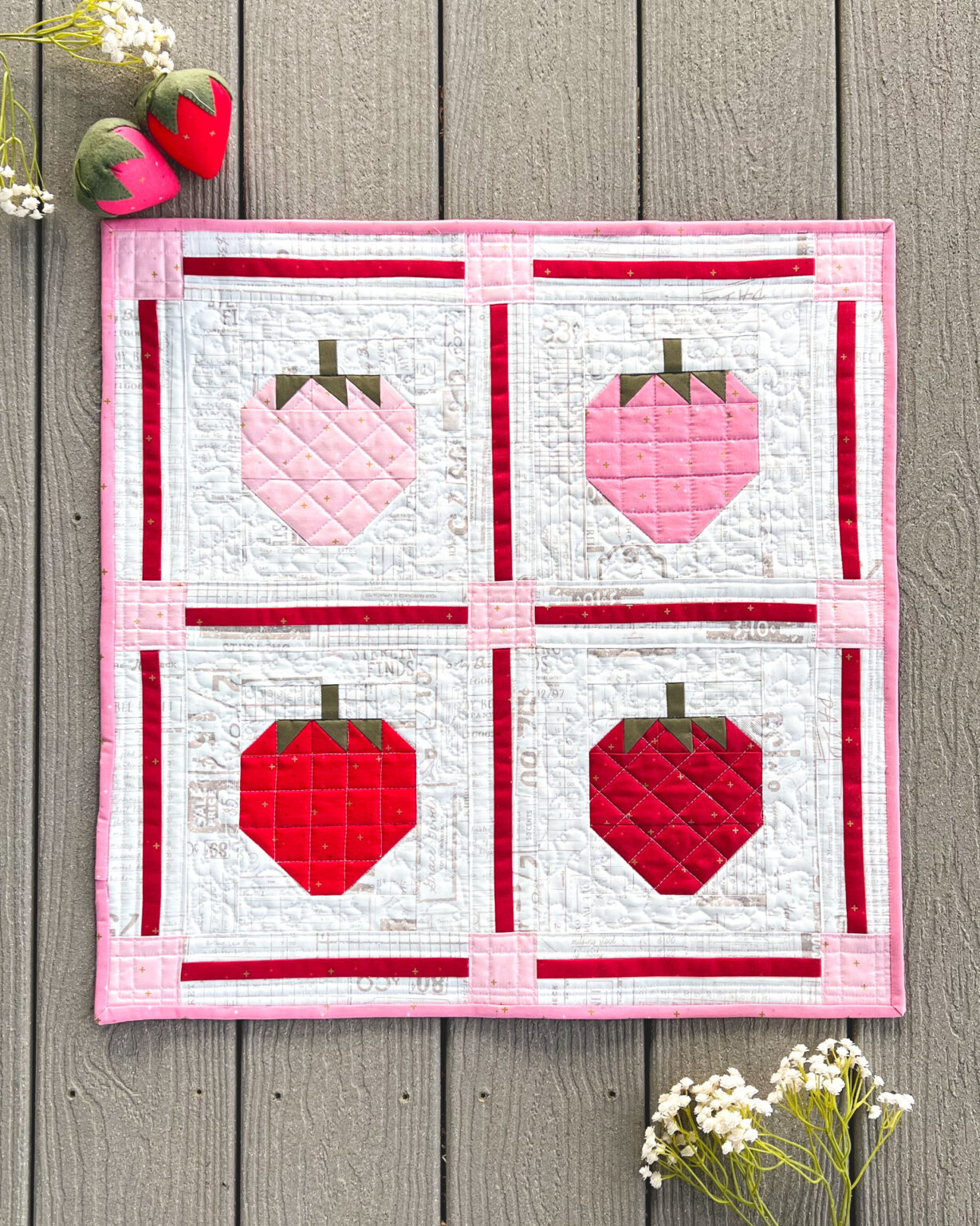 Sew a Strawberry Mini Quilt that will Dazzle - Ameroonie Designs