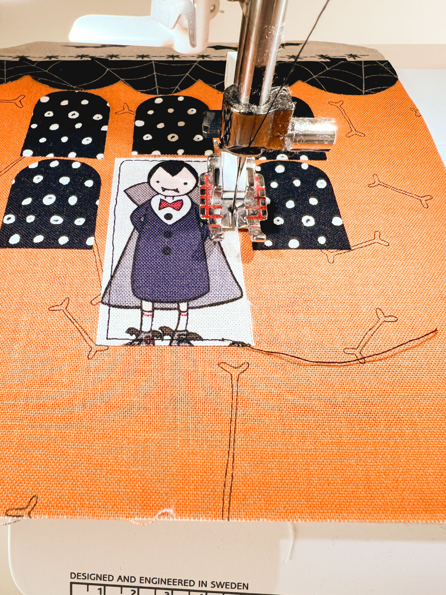 How to Sew a Happy Haunted Halloween Village - Ameroonie Designs