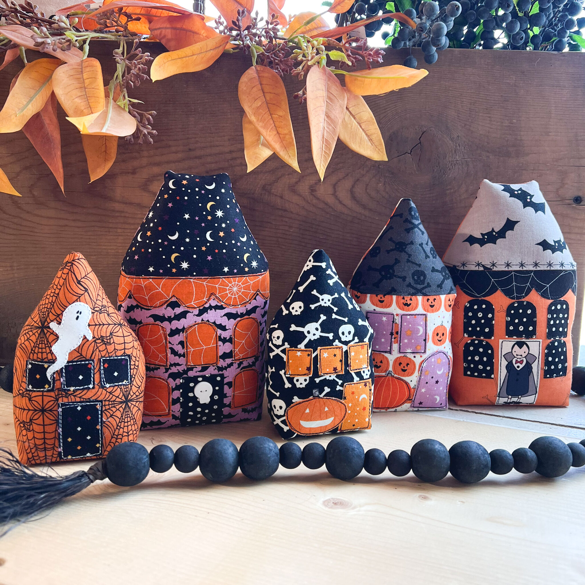 How to Sew a Happy Haunted Halloween Village - Ameroonie Designs